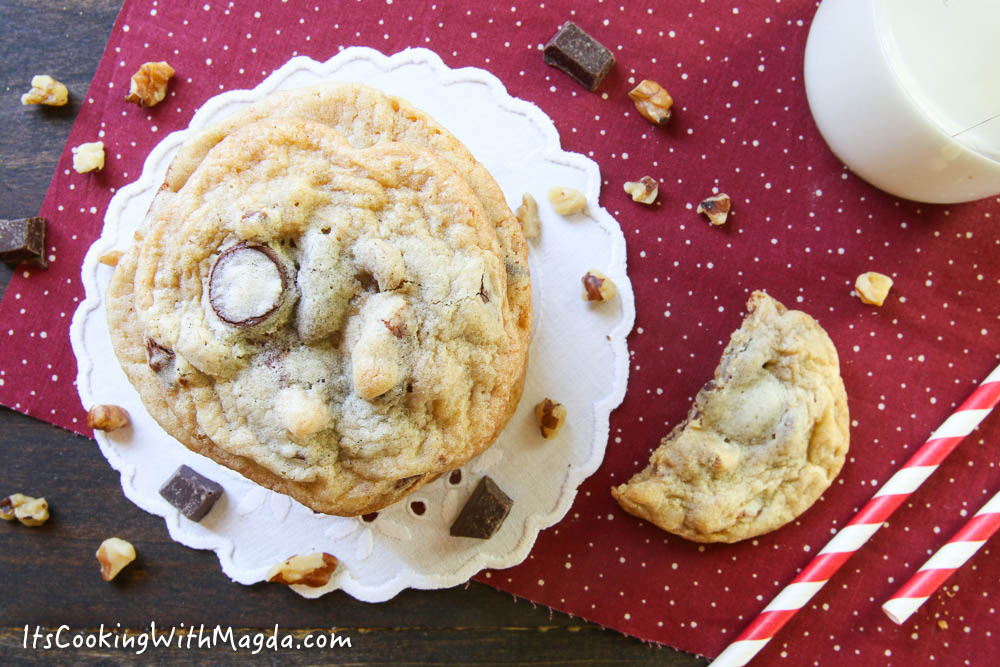 Chocolate Chip Cookies | It's Cooking with Magda